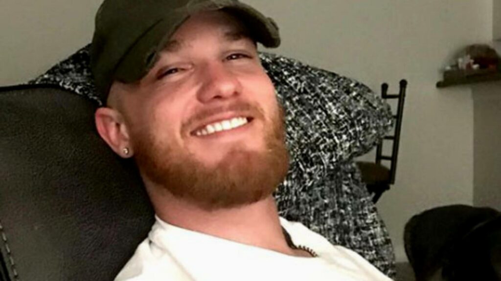 Who Is Houston Tumlin? Age, Height, Net Worth, Girlfriend, Dating!