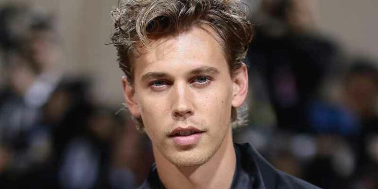Austin Butler Sings In Newly Released Movie 'Elvis'