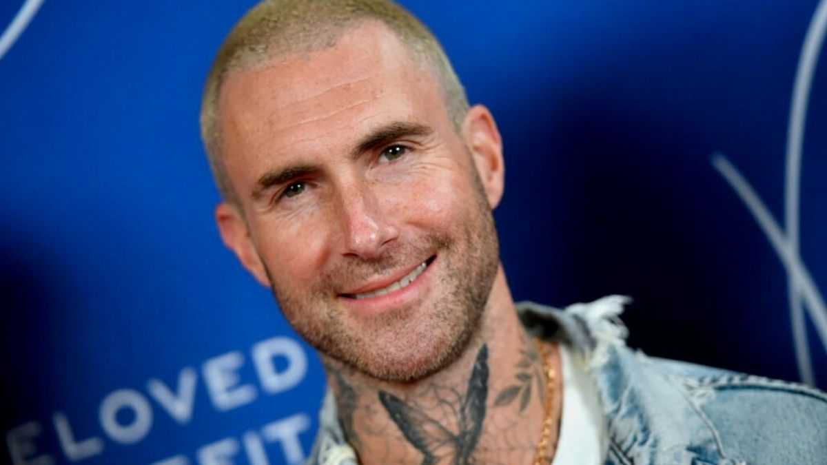 Adam Levine Accused Of Flirting With More Women! - Chamberlainsun Local ...