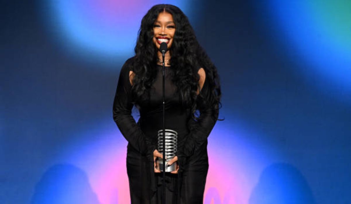 SZA's Long-Awaited Return: A Look at the Highly-Anticipated Tour Merch ...